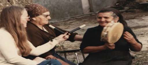 O profesorado galego fórmase para levar ás aulas o legado das cantareiras e da poesía oral nas ...